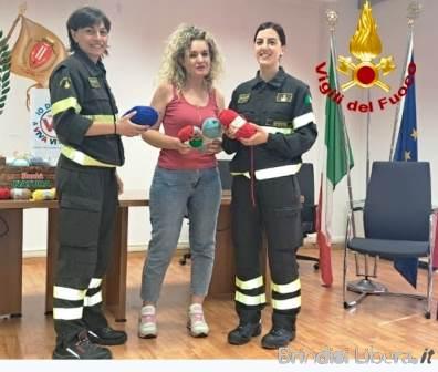 Solidarietà dei Vigili del Fuoco di Brindisi: Donati Gomitoli di Lana ...